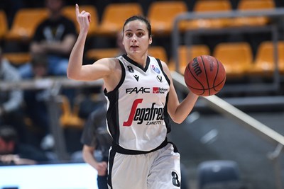 La guardia della Virtus Bologna Angela Salvadores: "Tanta gratitudine ...